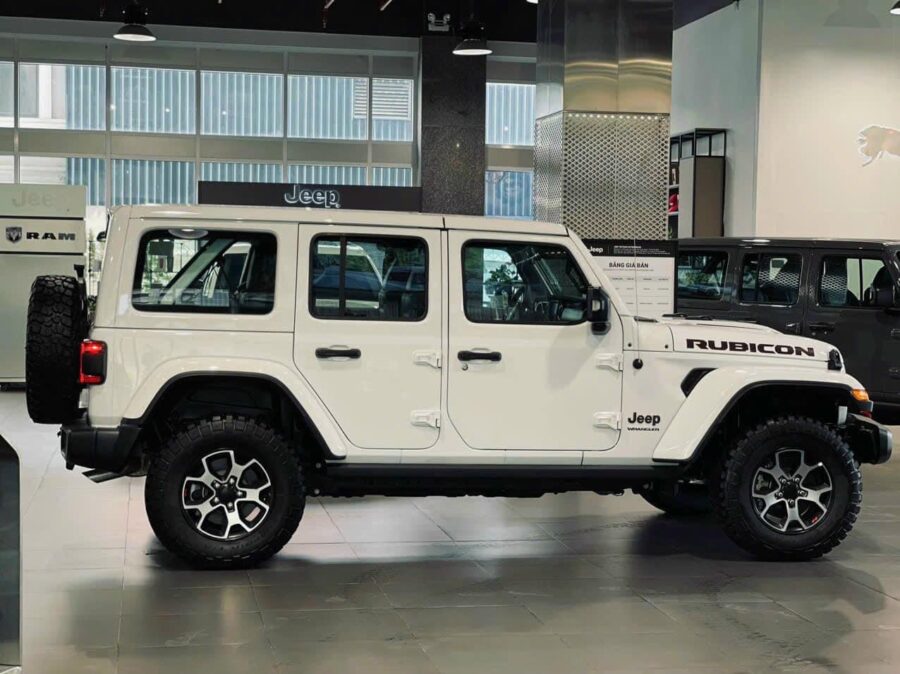 Jeep Wrangler 2026 :Ưu Đãi Khủng T10/2025, Giá Lăn Bánh
